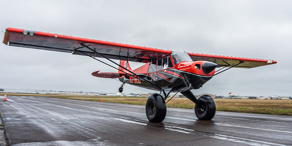 Aviat_Husky_n70LL_Landing | Aircraft Manufacturers | Pitts, Husky ...